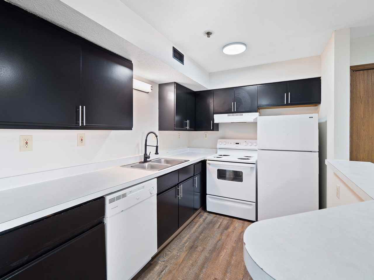 Cedar Knoll Apartments - 376 W Cedar St Akron OH | Zumper