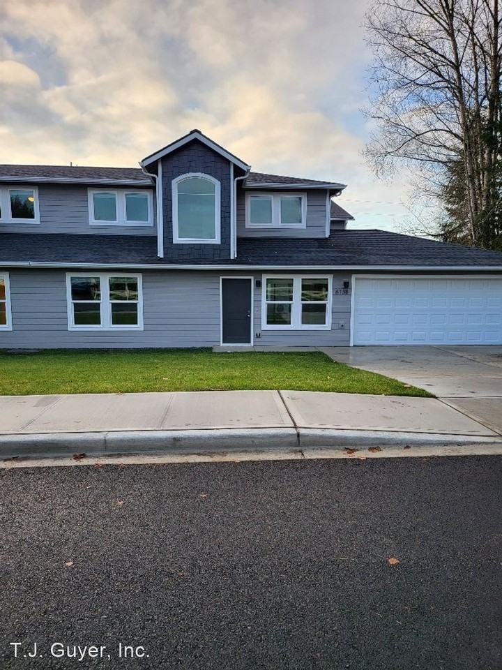 805-813 A/B 3rd Ave NE Apartments - Napavine WA | Zumper