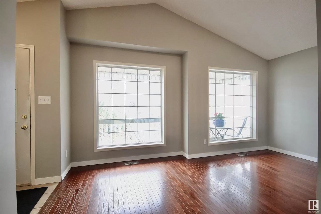 2013 Tanner Wynd Northwest, Edmonton, AB T6R 2R4, CAN - 3 bedroom House ...