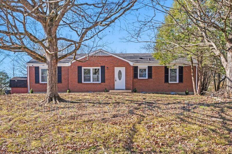 111 Daleview Cir, Columbia, TN 38401 - 3 bedroom House Rental - Zumper
