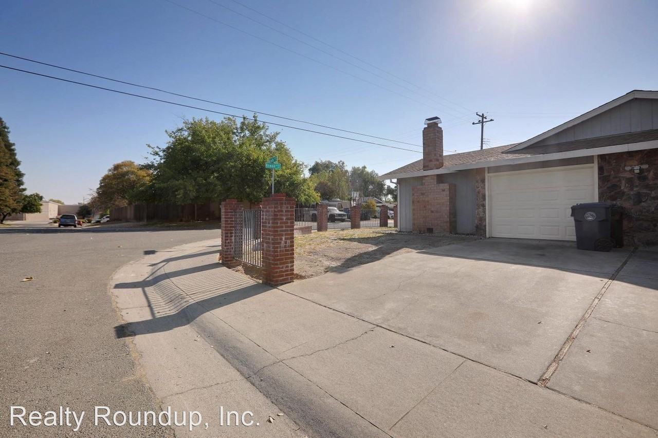 7136 Grady Dr & 6039 Rowan Way Apartments - Citrus Heights CA | Zumper