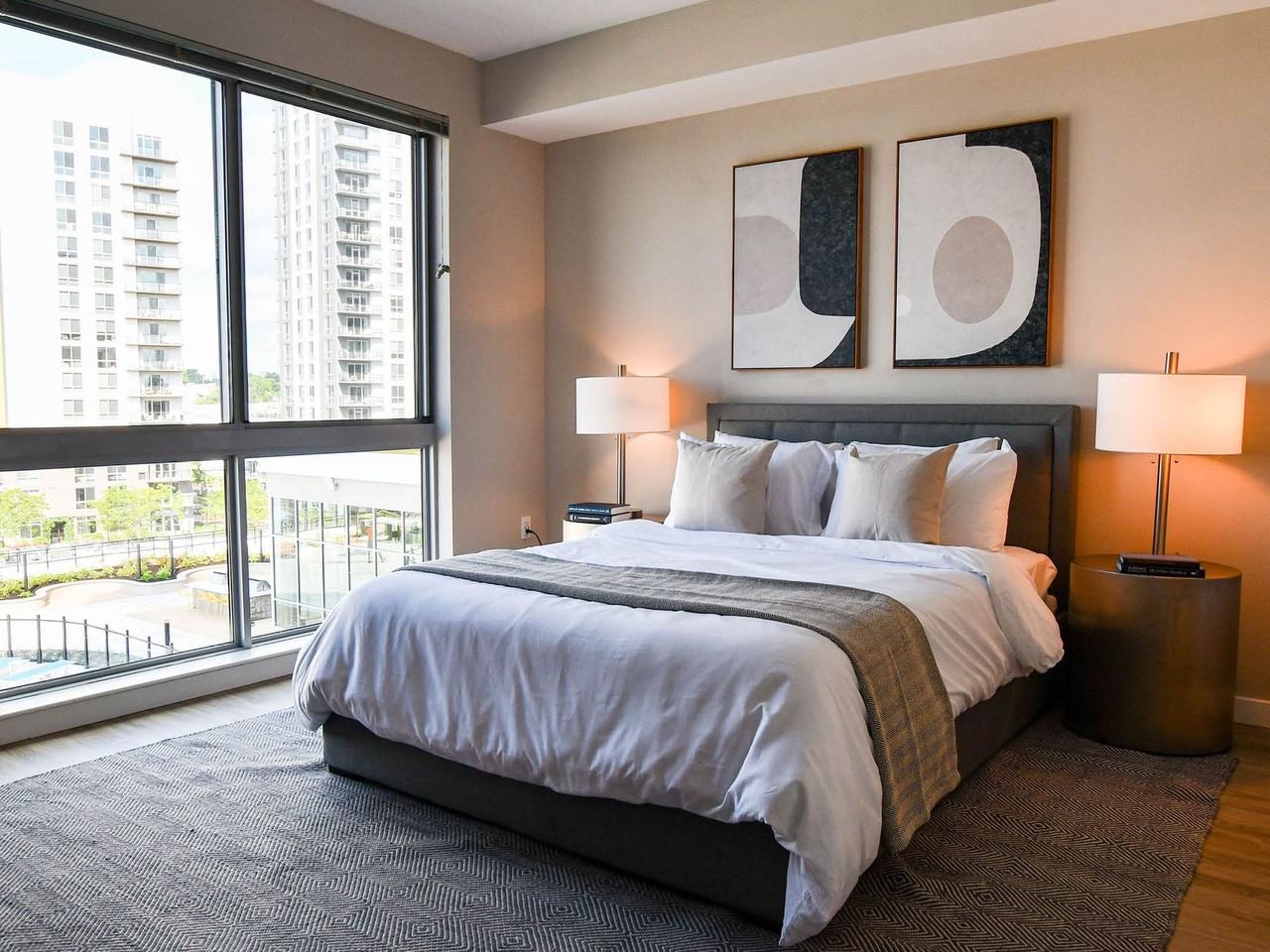 Anthem @ Harbor Point Apartments - 2 Harbor Point Rd S Stamford CT | Zumper