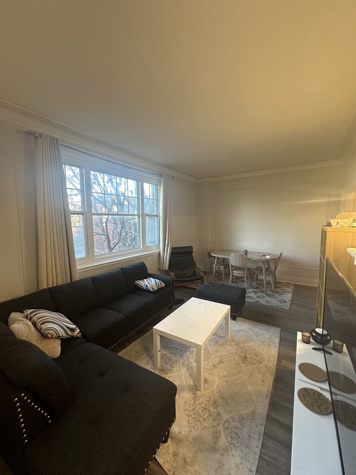 Hampstead Court Apartments - 5549 Ch Queen-Mary Montréal QC | Zumper