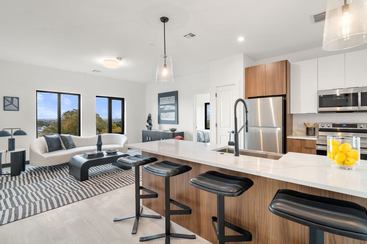 The600 Apartments - 600 Broadway Everett MA | Zumper