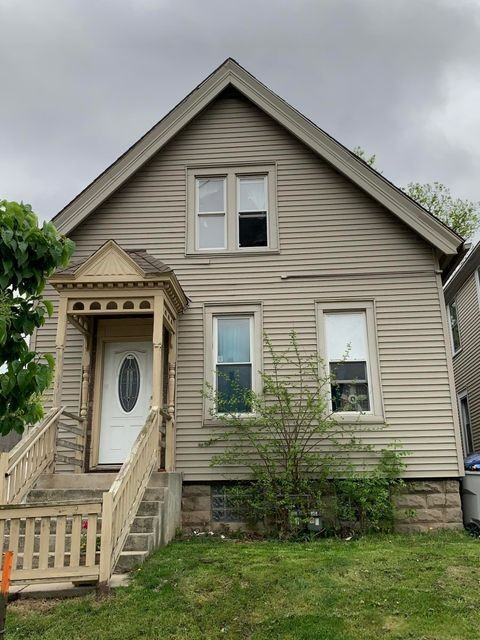 2305 W Burnham St. (Duplex) Apartments - 2305 W Burnham St Milwaukee WI ...