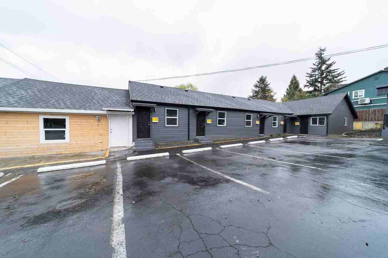 Exceptional Renovated Apartment Homes Ready to Lease! Don't Delay Apply ...
