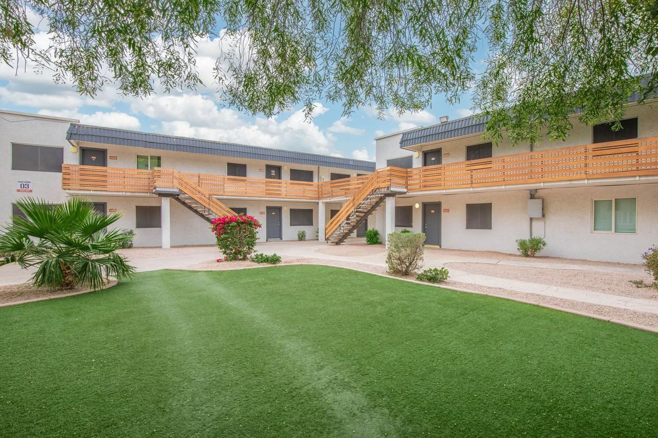 U @ 19th Apartments - 4802 N 19th Ave, Phoenix, AZ 85015 - Apartment ...