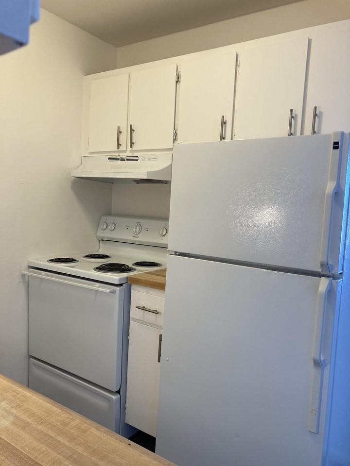 Nautical Mile Apartments, LLC. - 24801 Jefferson Ave, St. Clair Shores ...