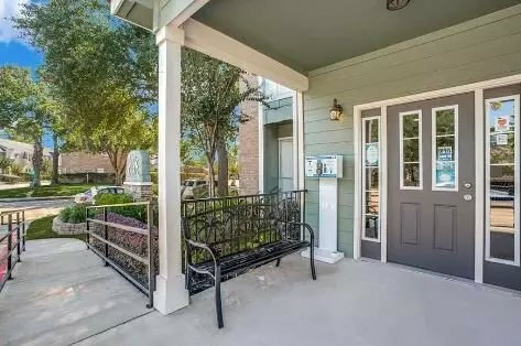Live Oak Apartments - 851 Threadneedle St Houston TX | Zumper