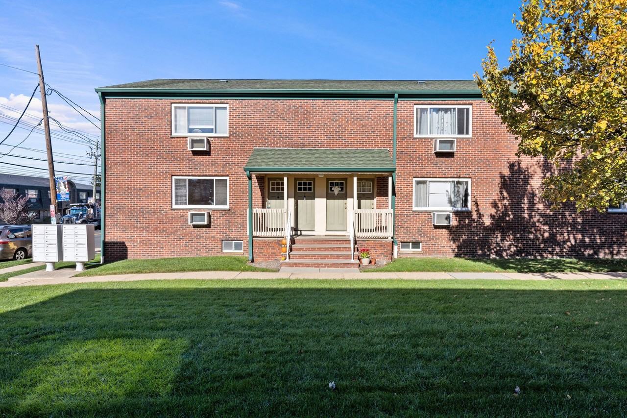 Ridge Court Gardens Apartments - 430 Ridge Rd Lyndhurst NJ | Zumper