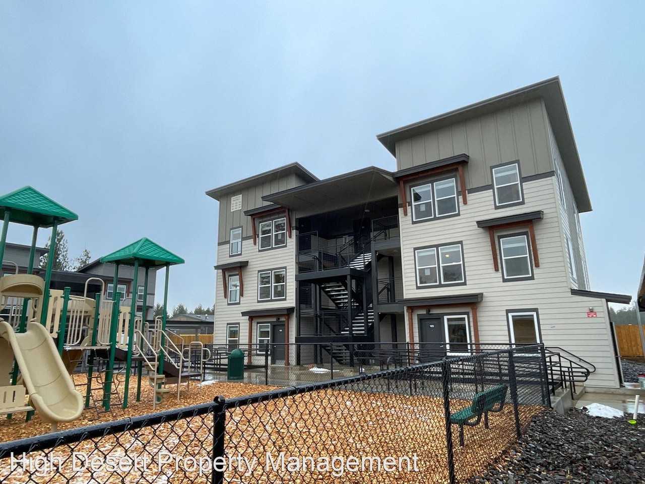 McKenzie Meadows Complex in Sisters Apartments - N Reed St Sisters OR ...