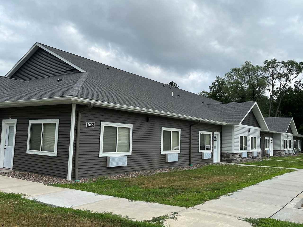 Galloway Homes 12 Plex Apartments - 2005 9th St E Menomonie WI | Zumper