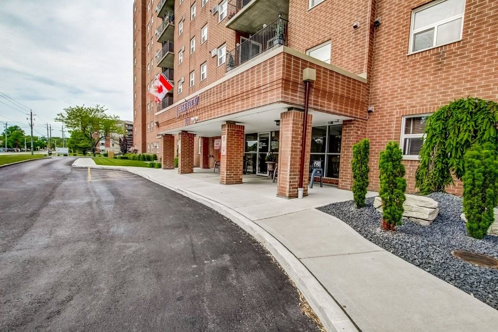 Lakeview Towers Apartments - 101 Robson Rd, Leamington, ON N8H 4R6 - Zumper