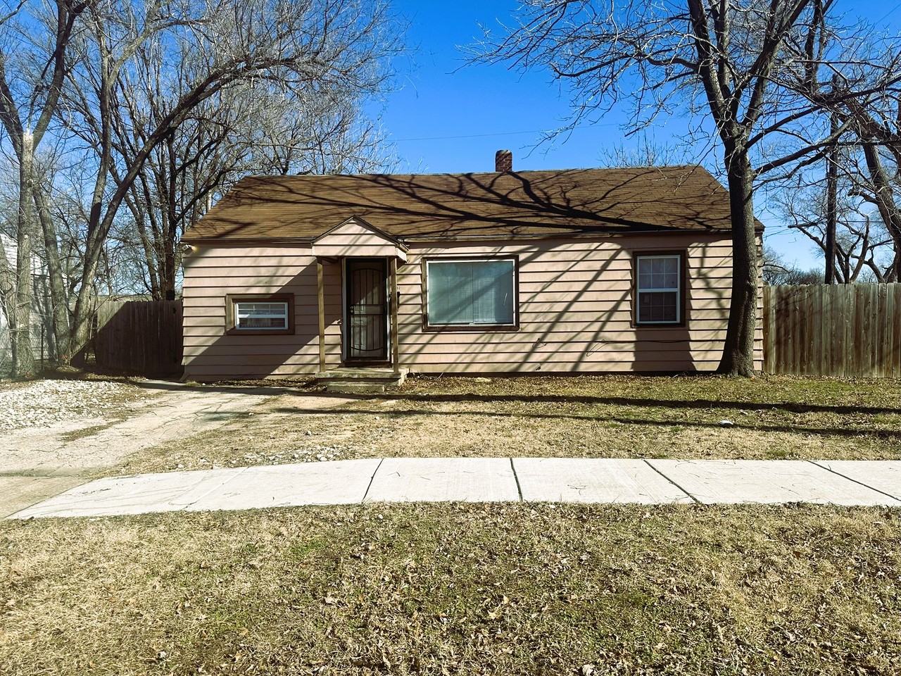 1502 N Hydraulic St, Wichita, KS 67214 - 3 bedroom House Rental ...