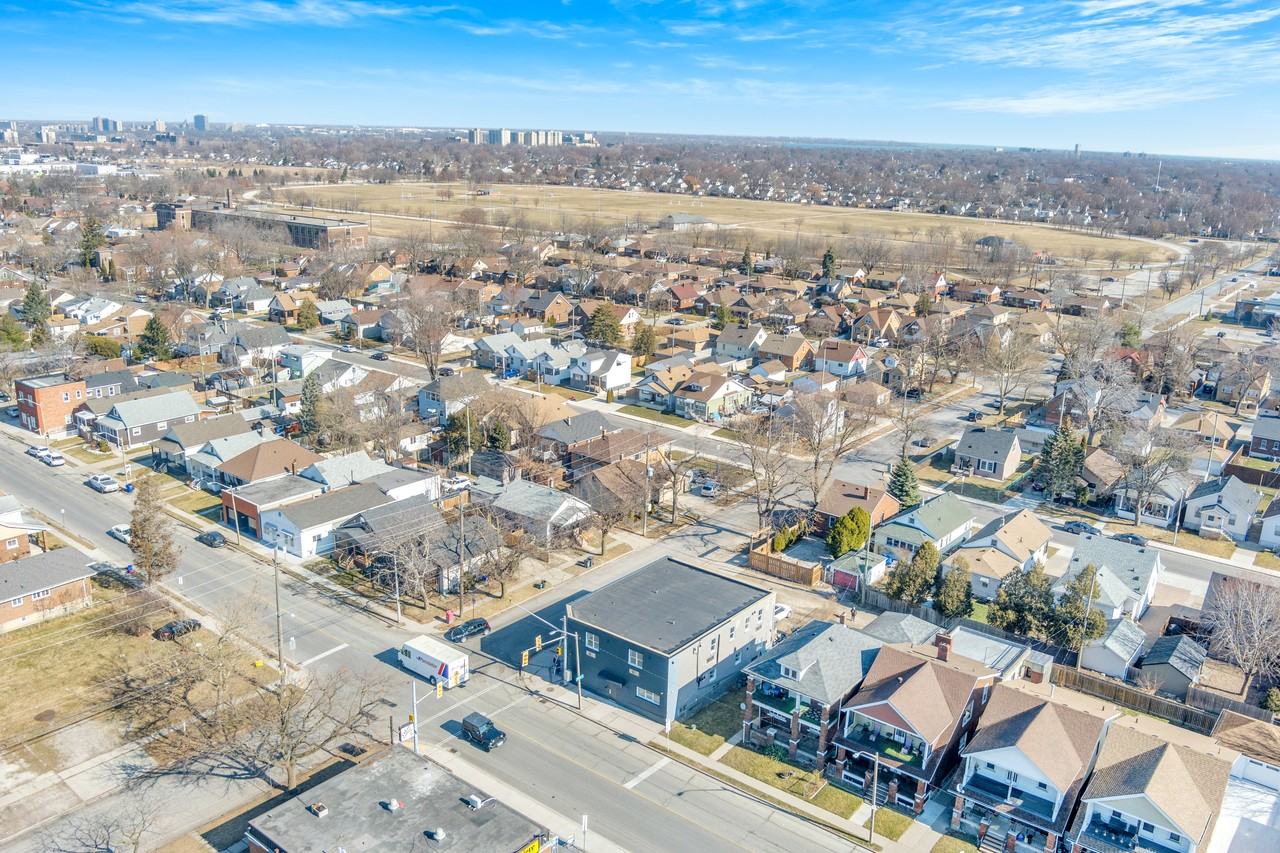 1804 Drouillard Rd Apartments - Windsor ON | Zumper