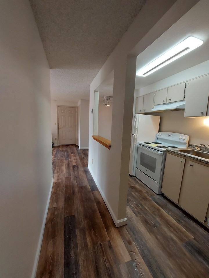 Valley Brook Apts Apartments - 4954 Liberty Rd S, Salem, OR 97306 - Zumper