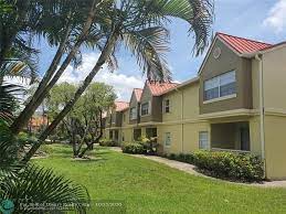 7375 Nw, Hialeah, FL 33015 2 Bedroom Apartment for $2,300/month - Zumper