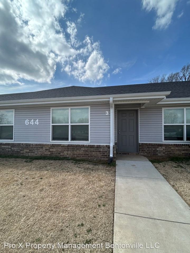 644 Hidden Springs Dr. 1,2,3,4 Apartments in Decatur, AR 72722 - Zumper