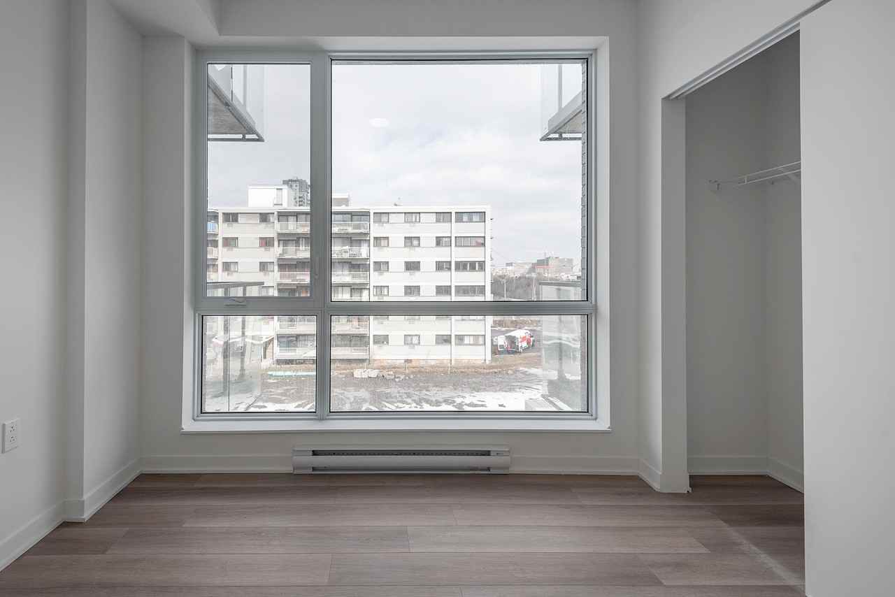 60 Place Cote-Vertu Apartments - 60 Place De La Côte-Vertu Montréal QC ...