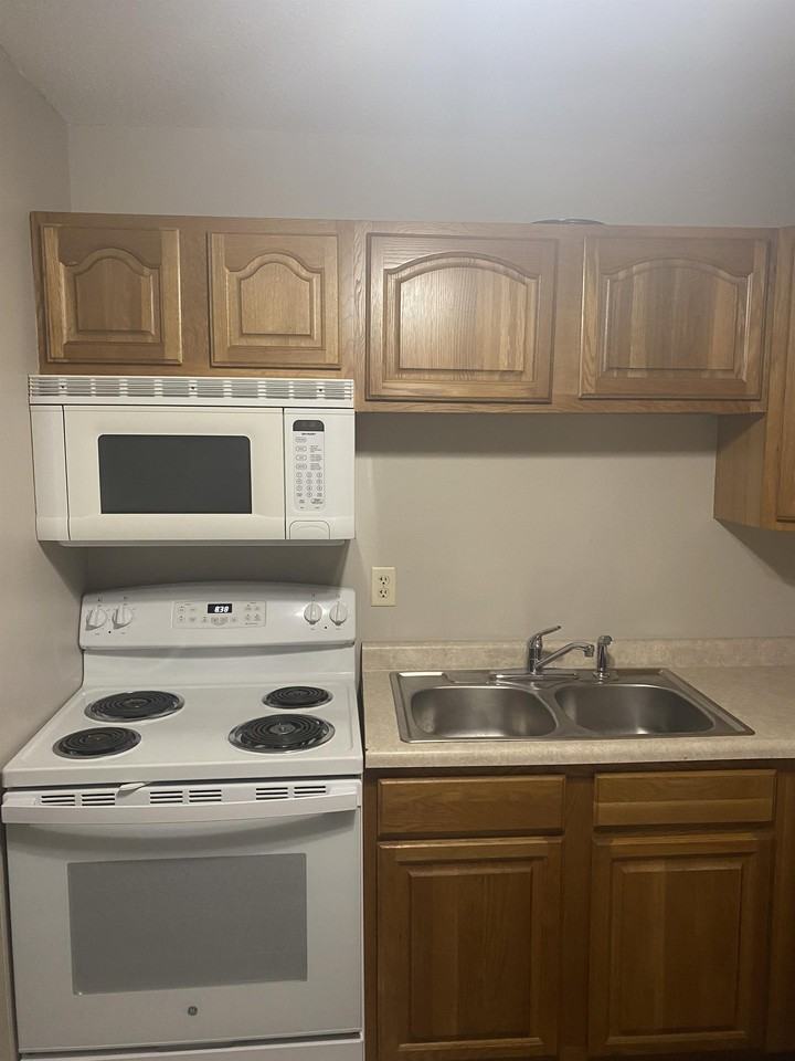 Finding Normal Apartments - 920 6th Avenue North Fargo ND | Zumper