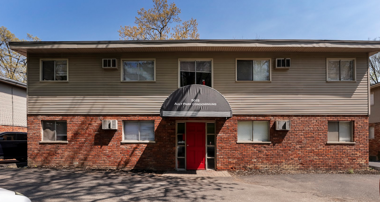 Ault Park View Condominiums Apartments - 5009 Shattuc Ave Cincinnati OH ...