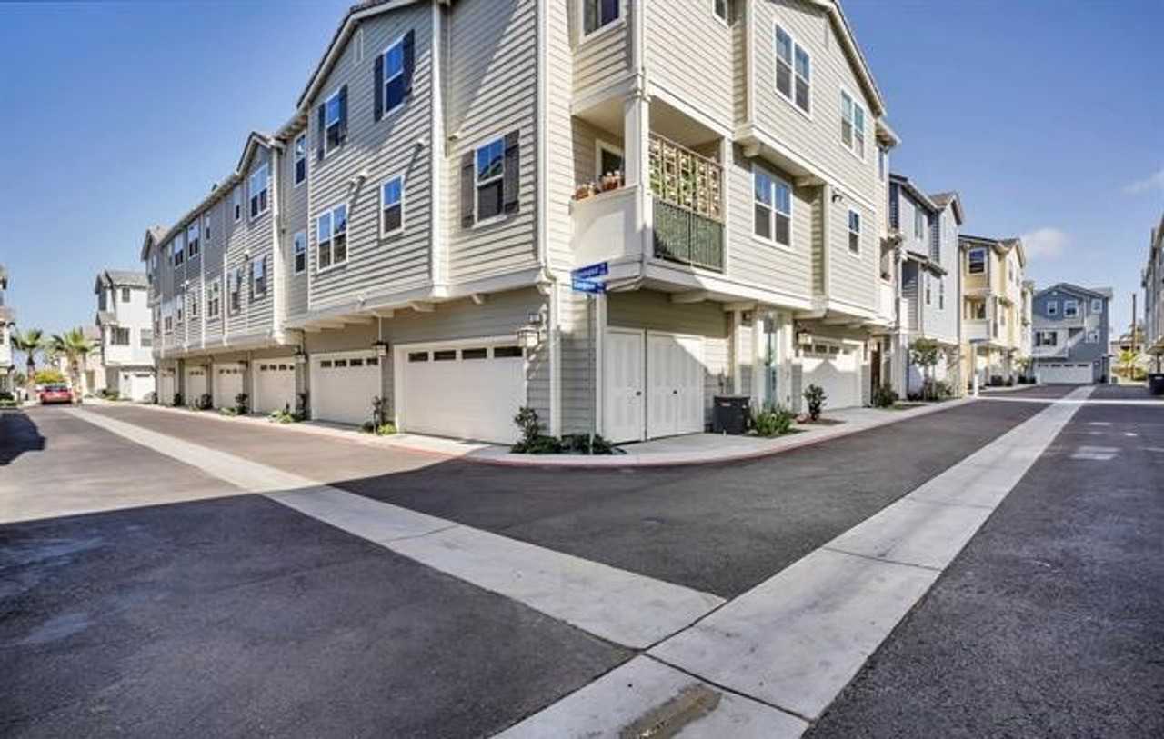 511 Hummingbird Ln, Imperial Beach, CA 91932 - 3 unit Rentals - Zumper