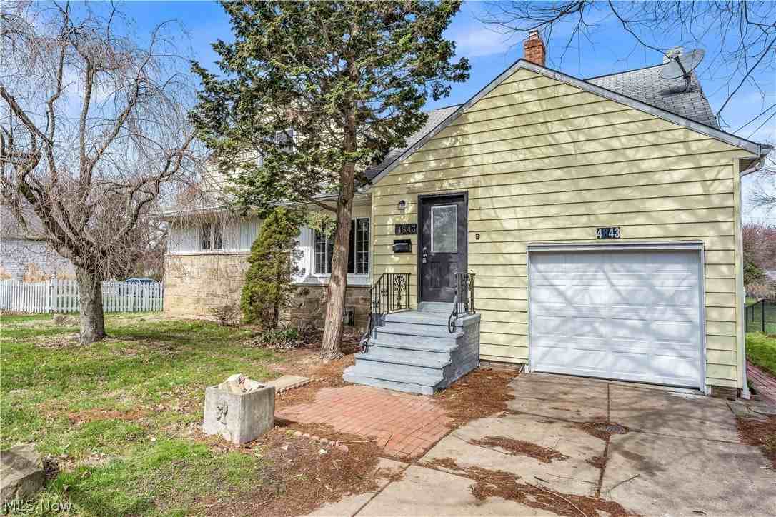 4843 Anderson Rd, Lyndhurst, OH 44124 - 4 bedroom House Rental - Zumper ...