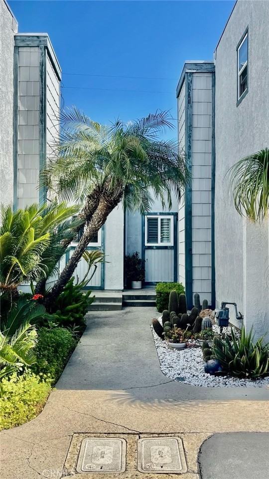 12720 Newport Ave #7, Tustin, CA 92780 2 Bedroom House for $3,500/month ...