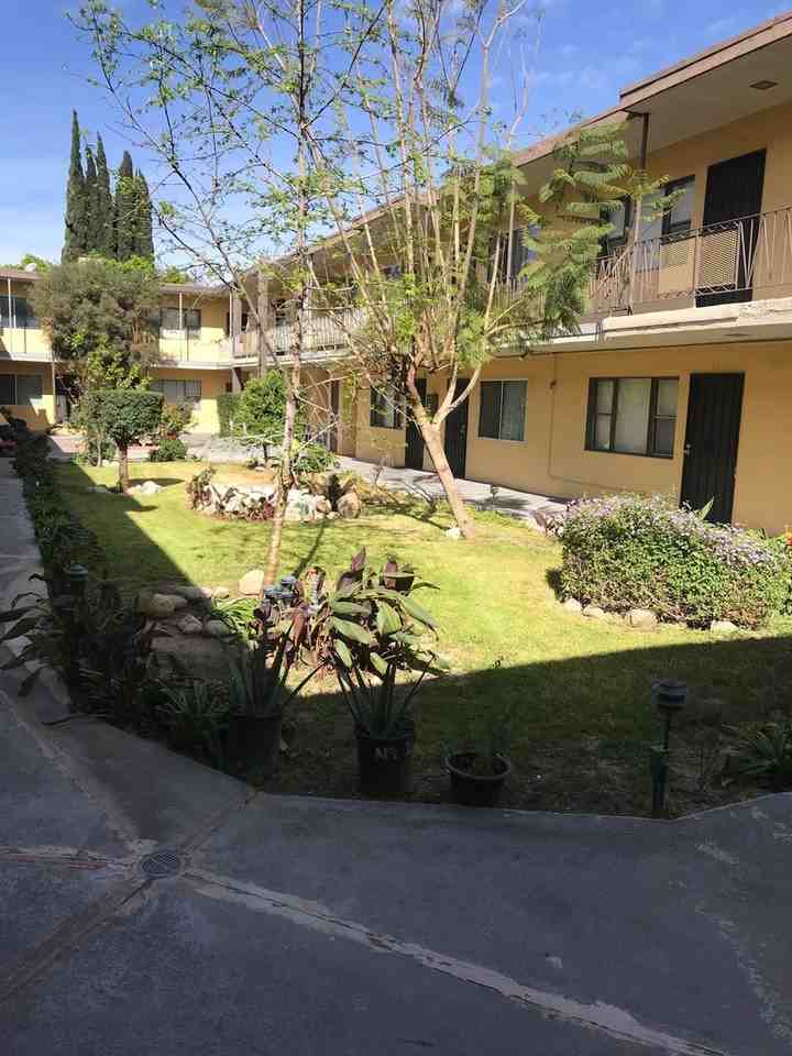 Sepulveda (SP) - 7325 Sepulveda Blvd, Los Angeles, CA 91405 - Apartment ...