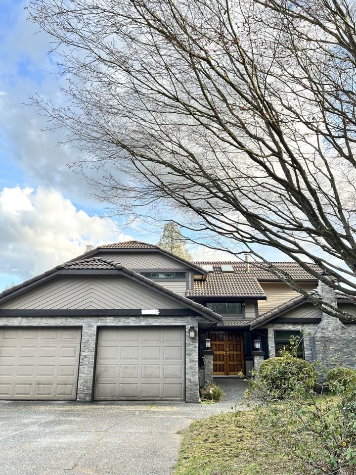 2636 Turret Crescent, Coquitlam, BC V3E 1R4, CAN - 4 bedroom House ...