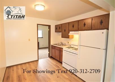 1439 South Commercial Street Apartments - 1439 S Commercial St, Neenah ...