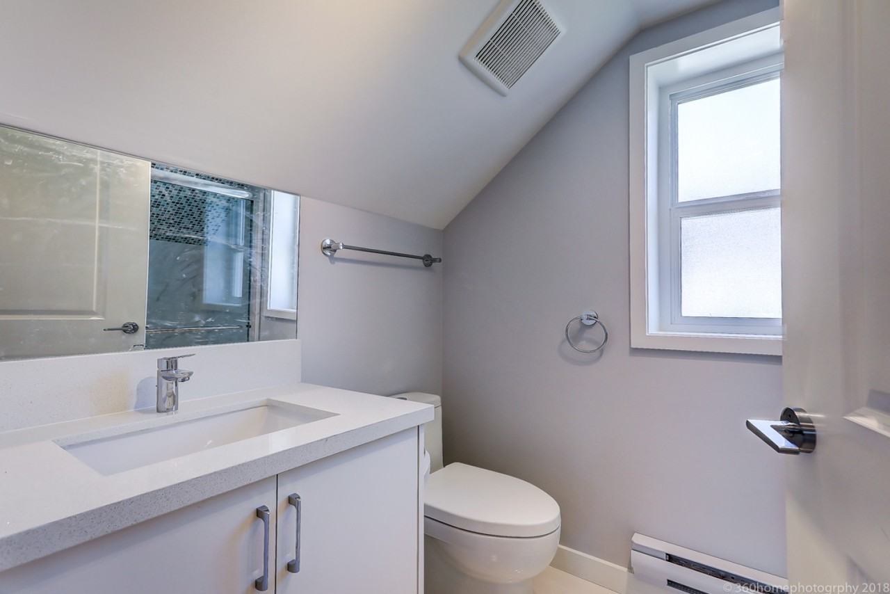 434 E 62nd Ave, Vancouver, BC V5X 2G1 - 3 Bedroom Apartment for Rent | PadMapper