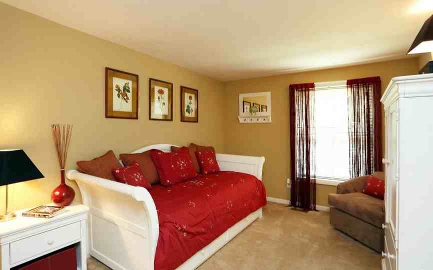 Spring Hill Apartments & Townhomes - Springtowne Cir Perry Hall MD | Zumper
