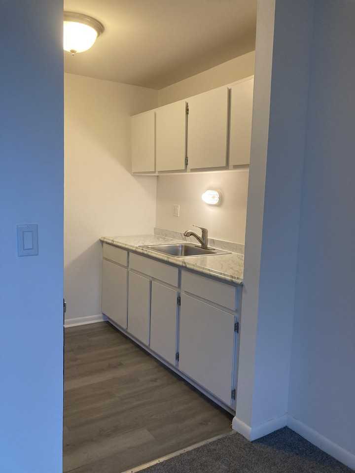 Nautical Mile Apartments, LLC. - 24801 Jefferson Ave, St. Clair Shores ...