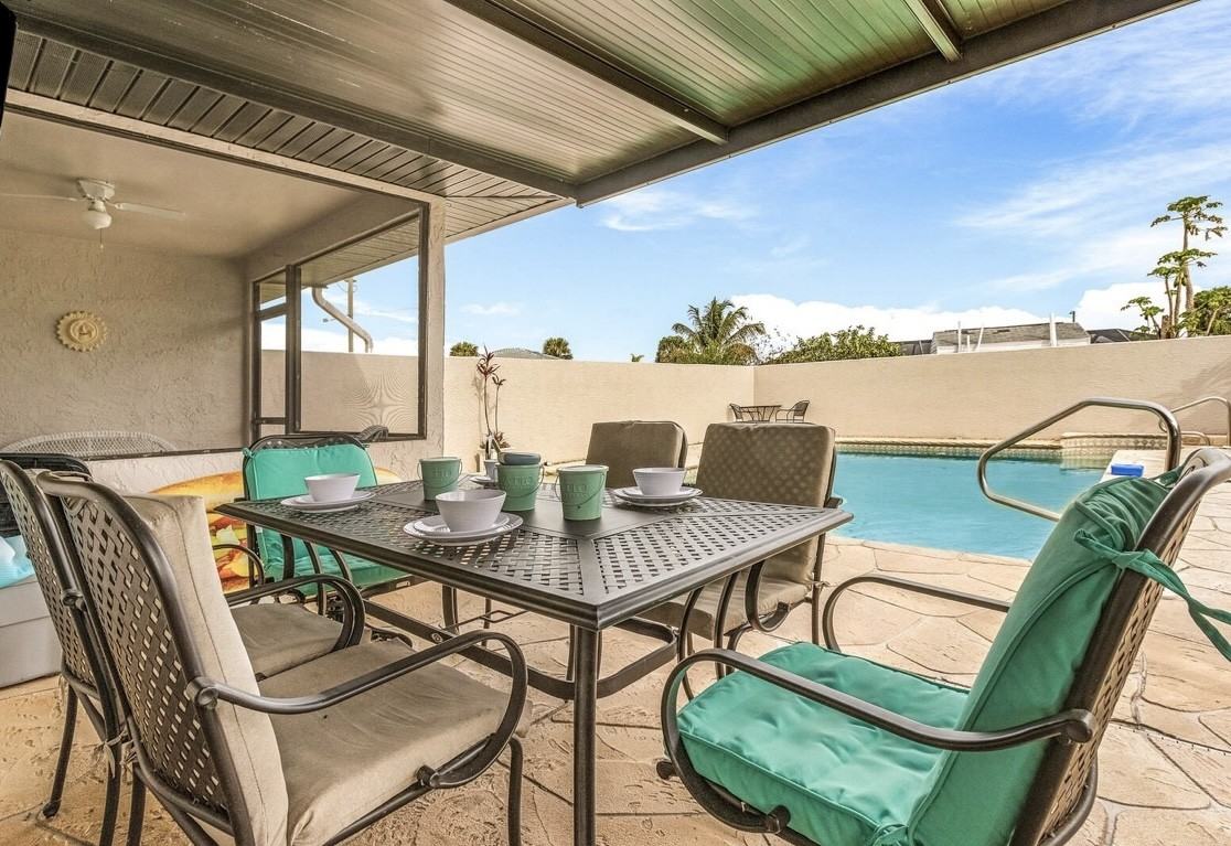 3925 Country Club Boulevard, Cape Coral, FL 33904 3 Bedroom House for ...