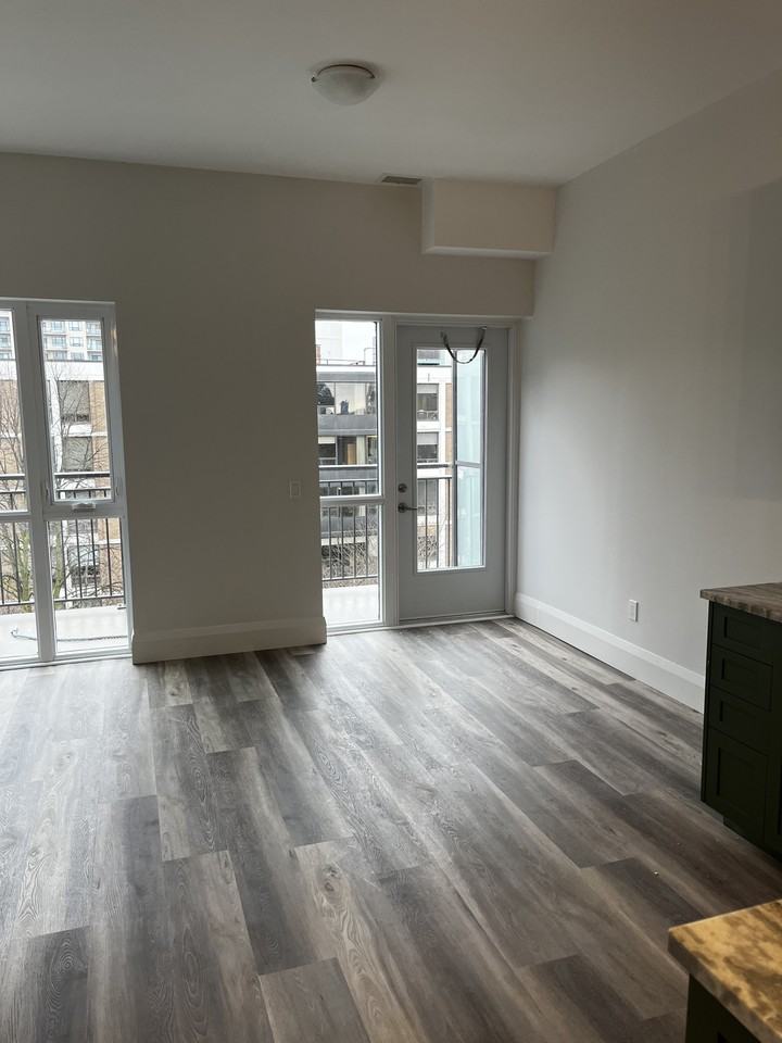 Courtland Ave W & David St, Kitchener, ON N2G 1K1 - Room for Rent ...