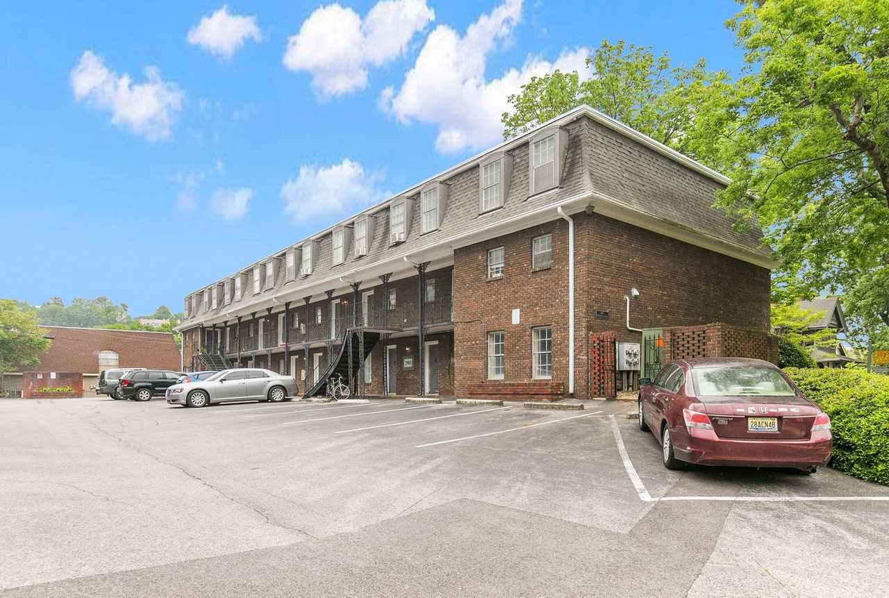 Rhodes Villas Apartments - 2905 Rhodes Cir S Birmingham AL | Zumper