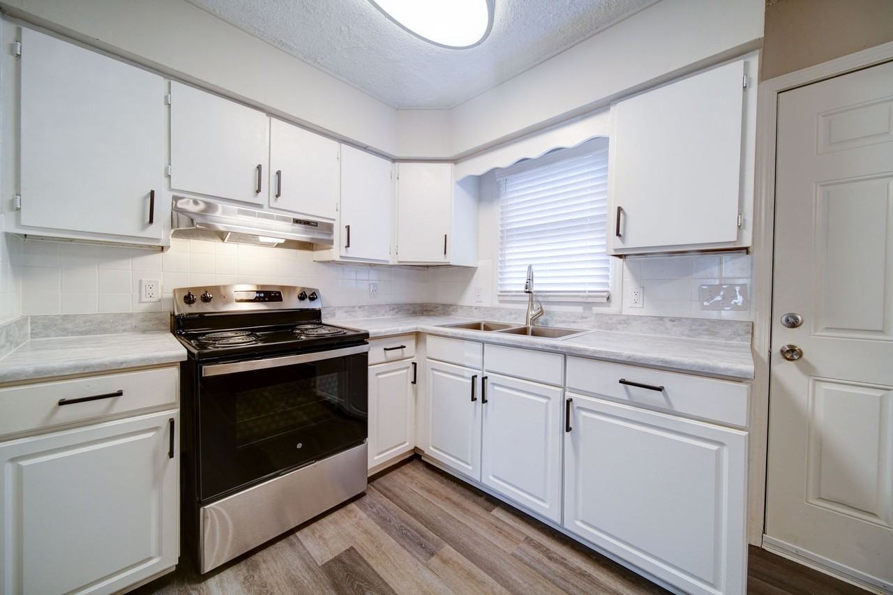The Manor Townhomes Apartments - 222 Motor Rd Winston Salem NC | Zumper