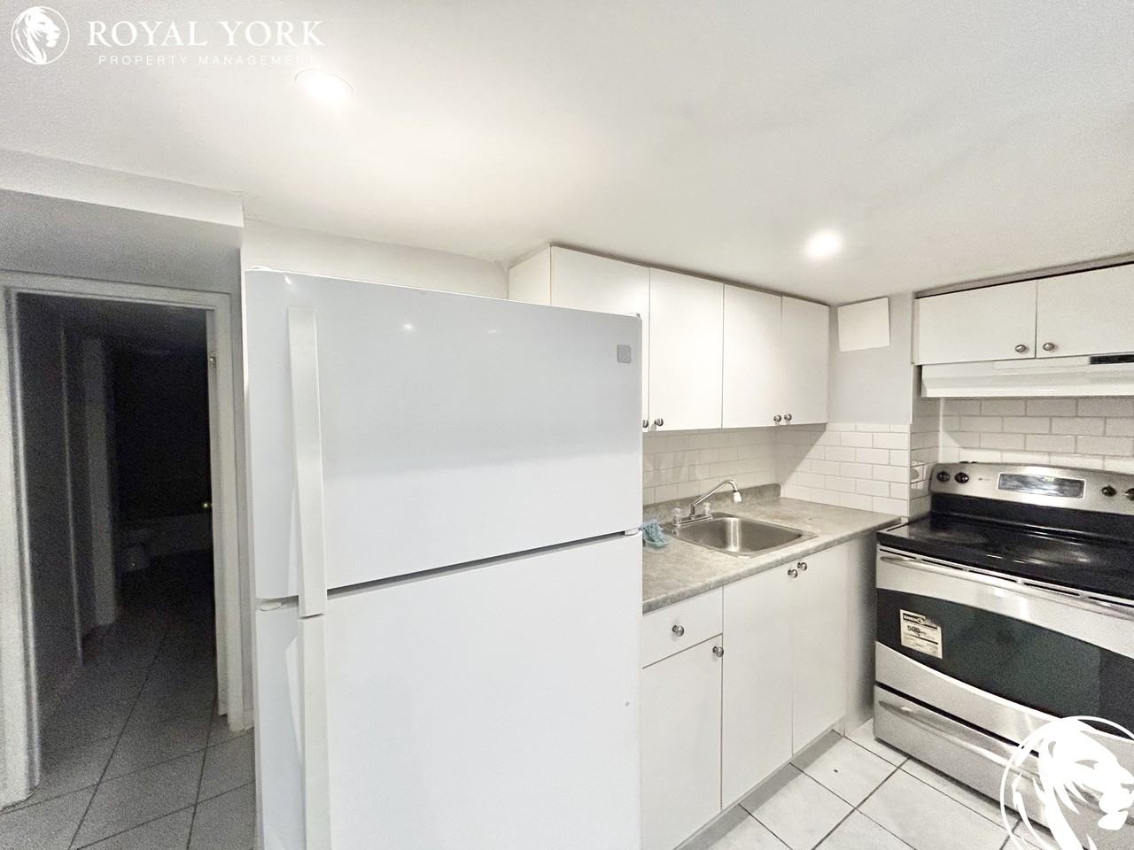 2-1239 Prestonwood Crescent, Mississauga, Ontario L5V 2Y9 Apartments ...