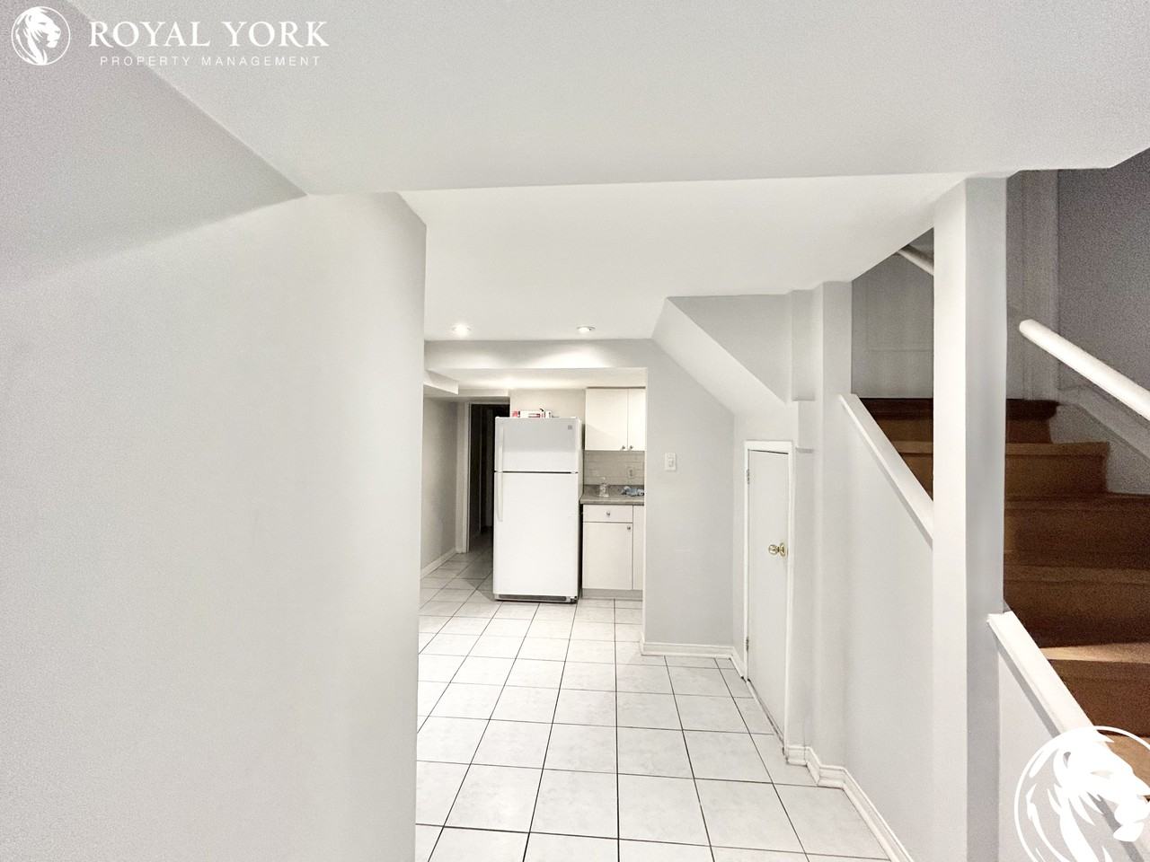 2-1239 Prestonwood Crescent, Mississauga, Ontario L5V 2Y9 Apartments ...