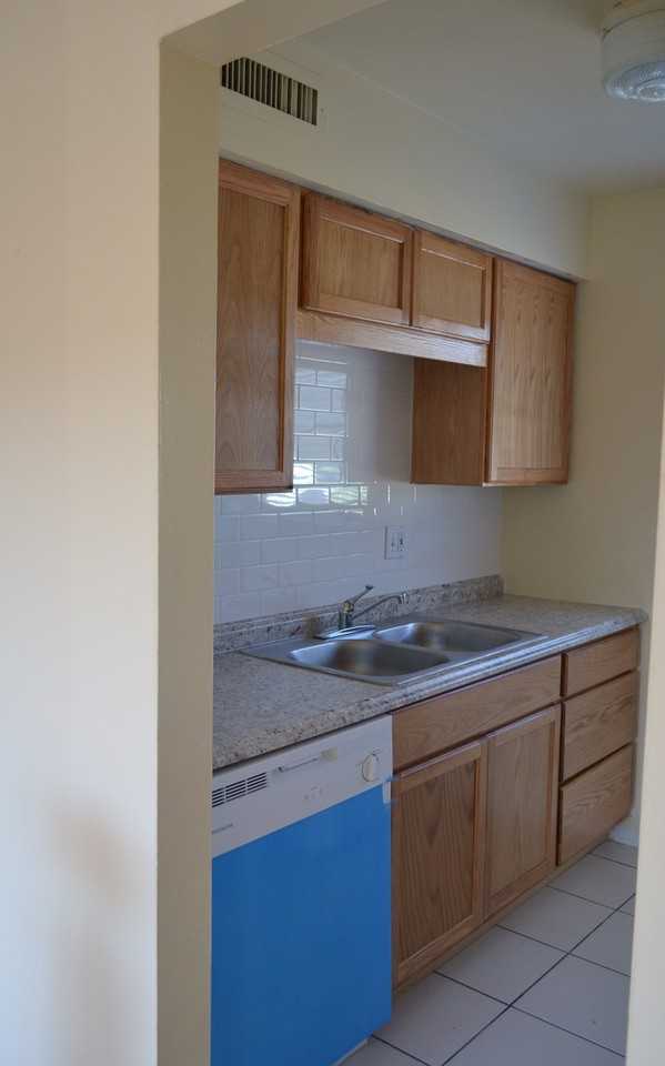 Midway Court Apartments - 1060 Jasper St, Largo, FL 33756 - Zumper