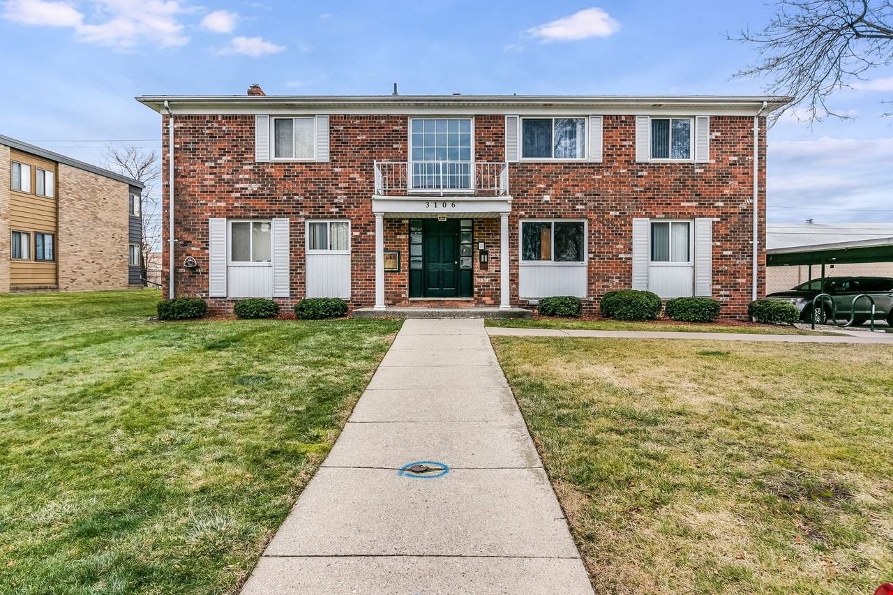 3106 Holiday Apartments (Michael & Norma Coscarelli) - 3106 Holiday Dr ...