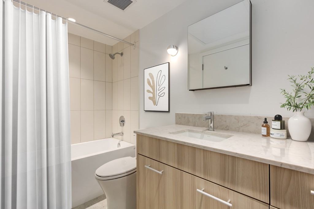 Lonsdale Square Apartments - 126 21st St E North Vancouver BC | Zumper