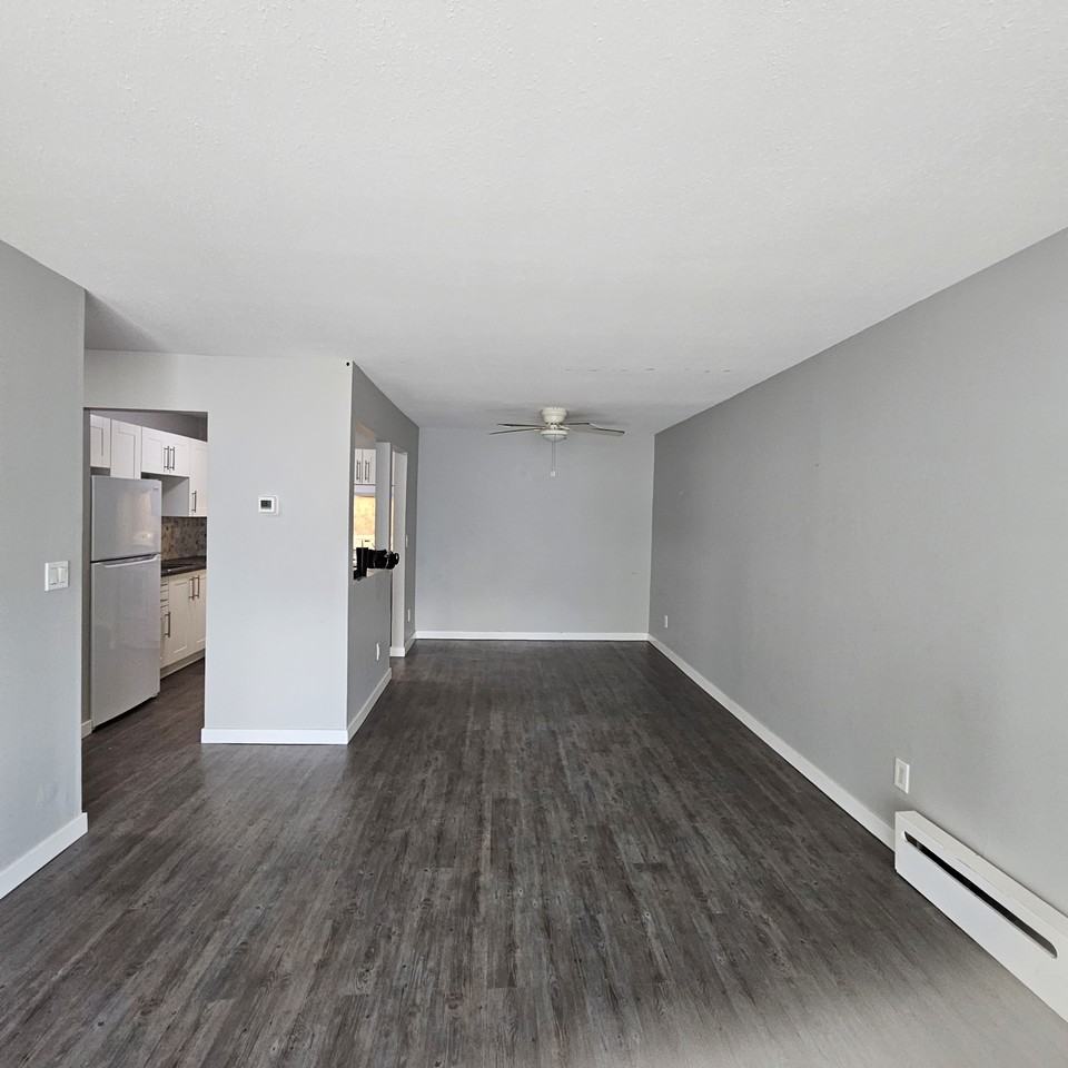 32850 318-32850 George Ferguson Way #1, Abbotsford, BC V2S 7K1 1 ...