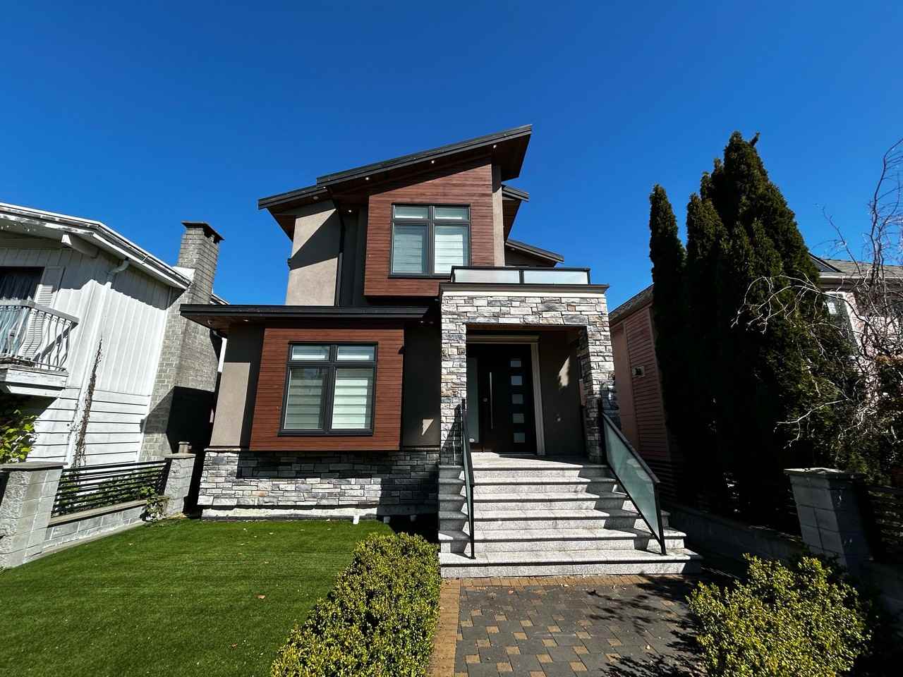 Apartments for Rent In Burnaby Heights, Burnaby, BC - Find 25 Condos ...