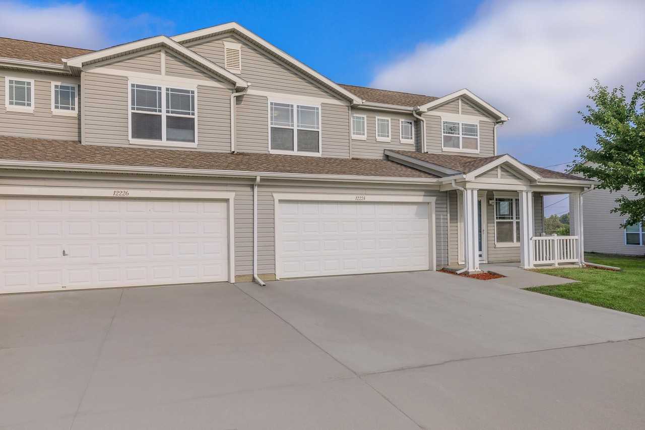 Rising View (Offutt Military Housing) Apartments - 3116 Lockbourne Dr ...