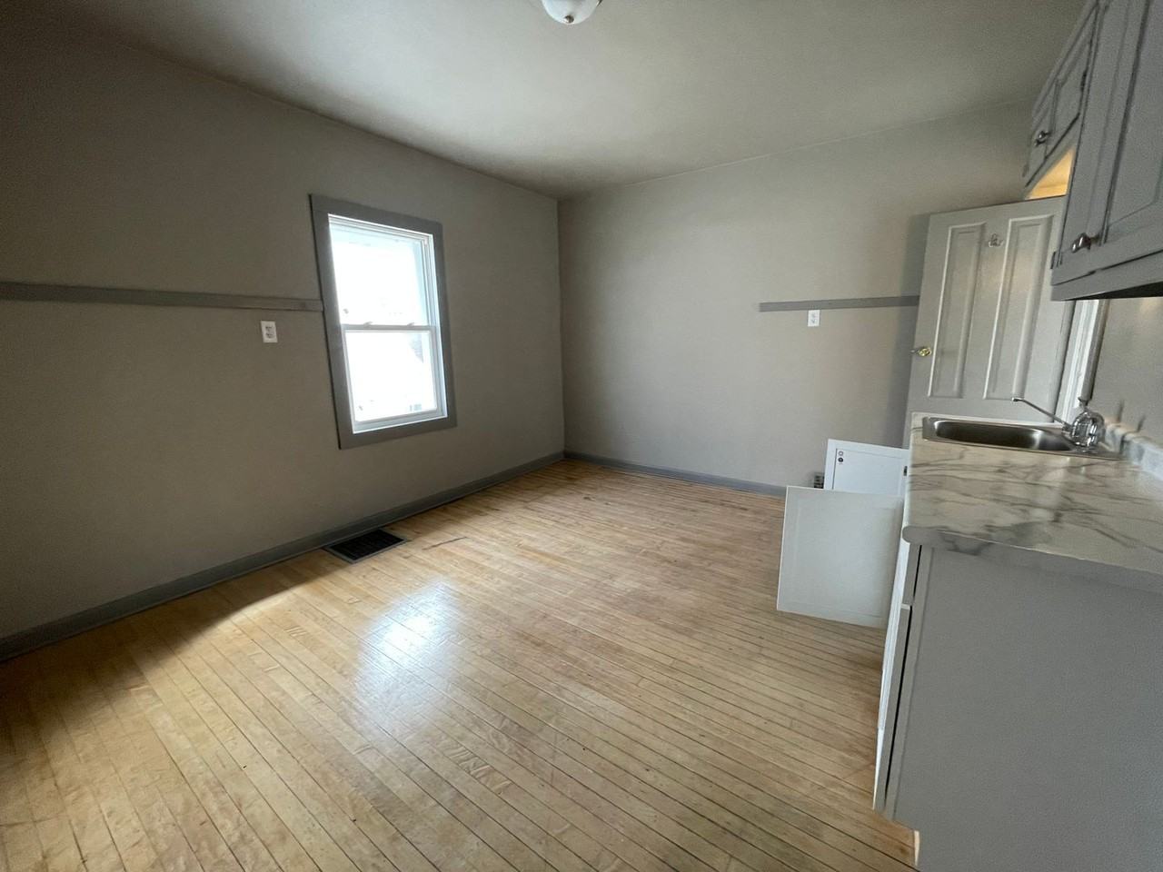 Apartments for Rent in Hillside, Milwaukee, WI - 25 Rentals | Zumper