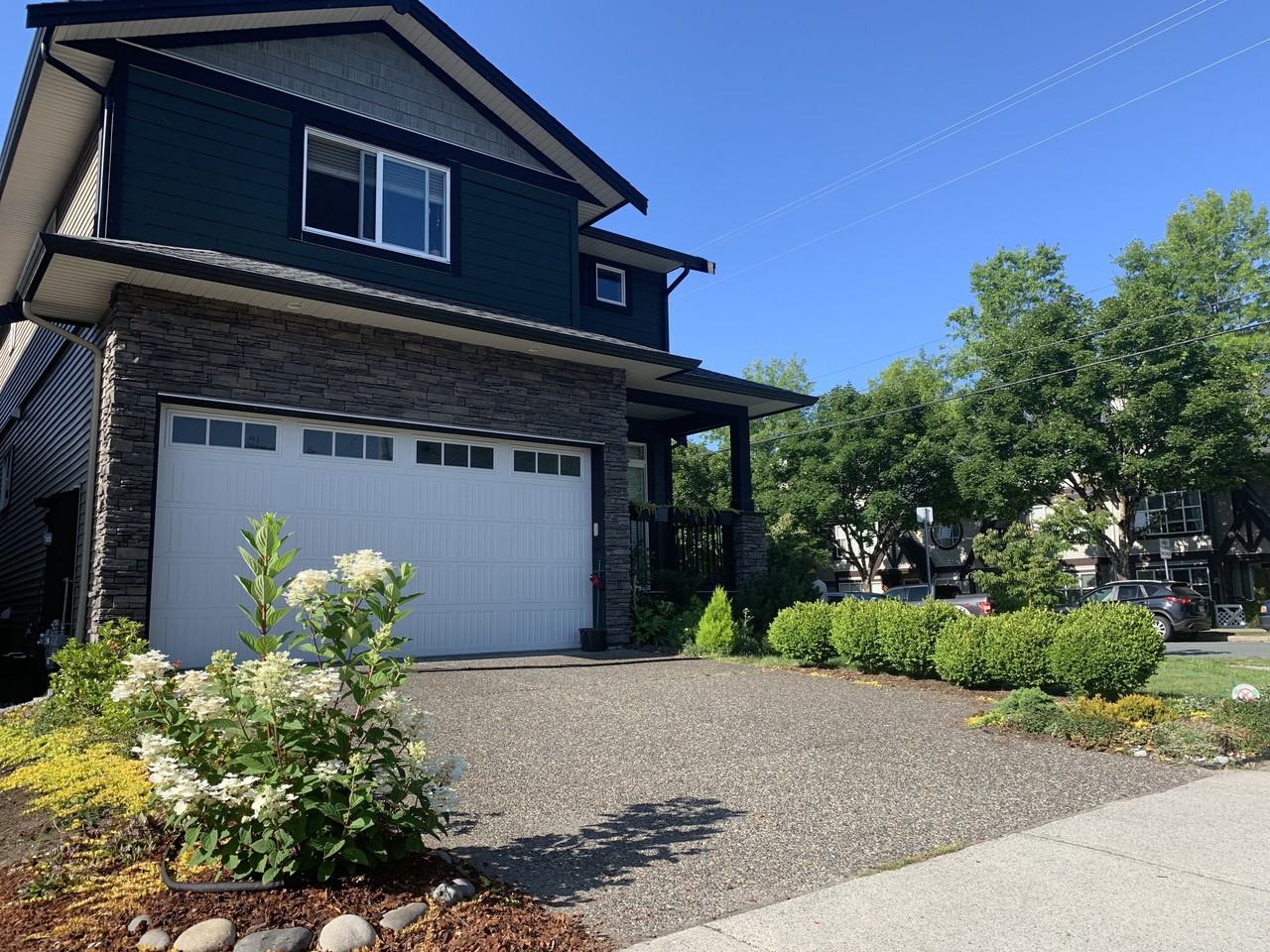 236 St & 119 Ave, Maple Ridge, BC V2X 3L8 2 Bedroom House for $1,890 ...