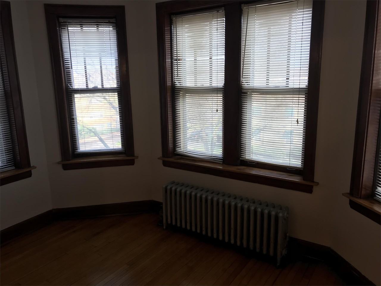 Eberhart Apartments - Chicago IL | Zumper