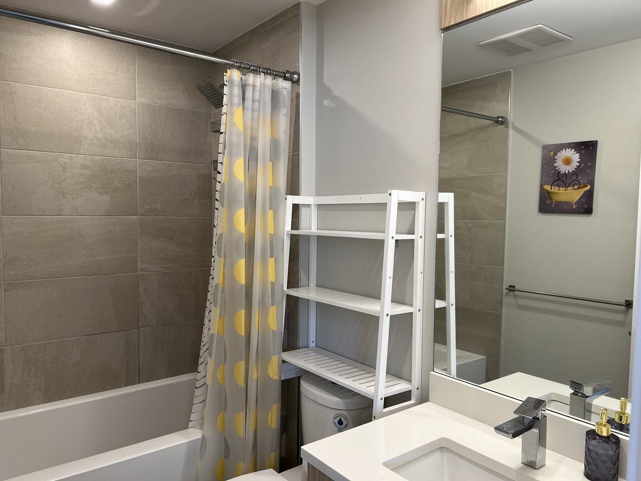 5000 Canoe Pass Way, Delta, BC V4M 4G8, CAN - 3 unit Rentals - Zumper